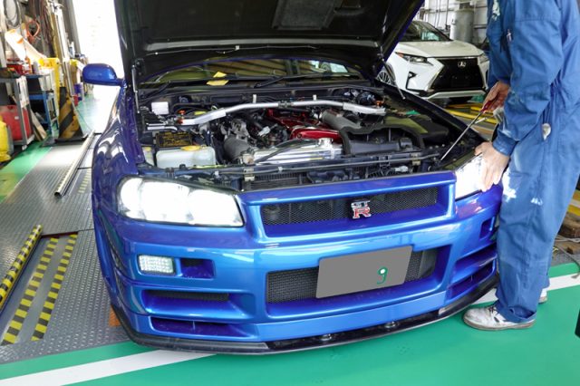 BNR34ヘッドライトレンズ交換とLED化 | 緑整備センター